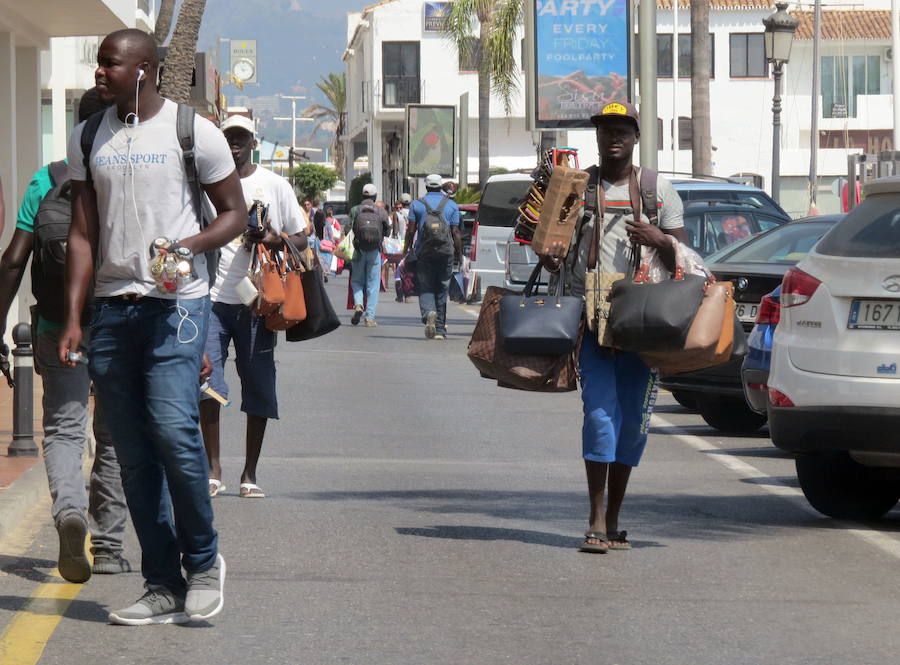 Clampdown on illegal street traders in Torremolinos . surinenglish.com