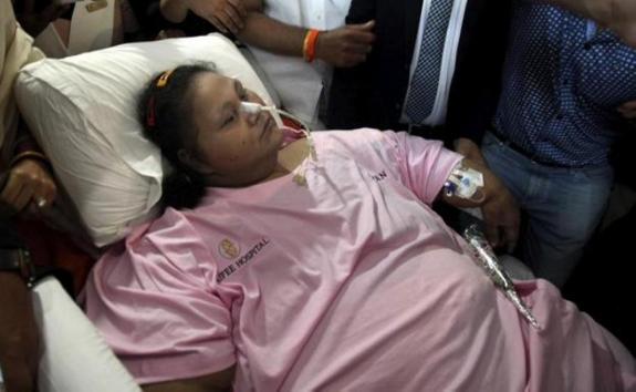 The world's most obese woman has died despite losing more than 300 ...