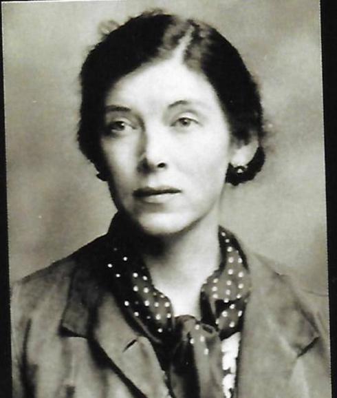 Gamel Woolsey, the burning poet . surinenglish.com