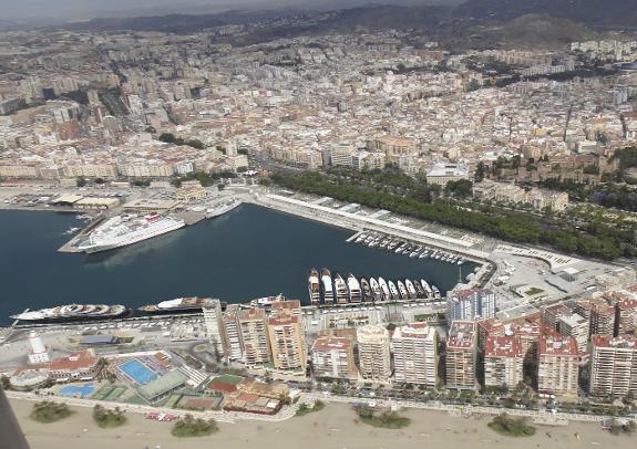 Malaga Port set for luxury makeover with 31 new berths for megayachts ...