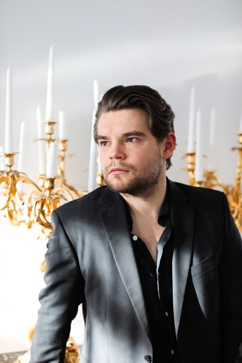 Revealing the high-life of the 'Estonian Pablo Escobar' . surinenglish.com