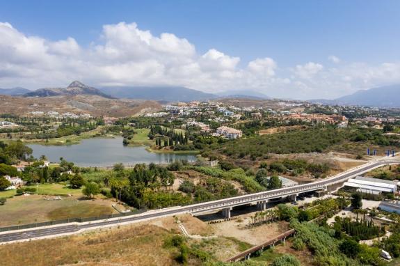 New bridge now open between Cancelada and Bel Air in Estepona ...